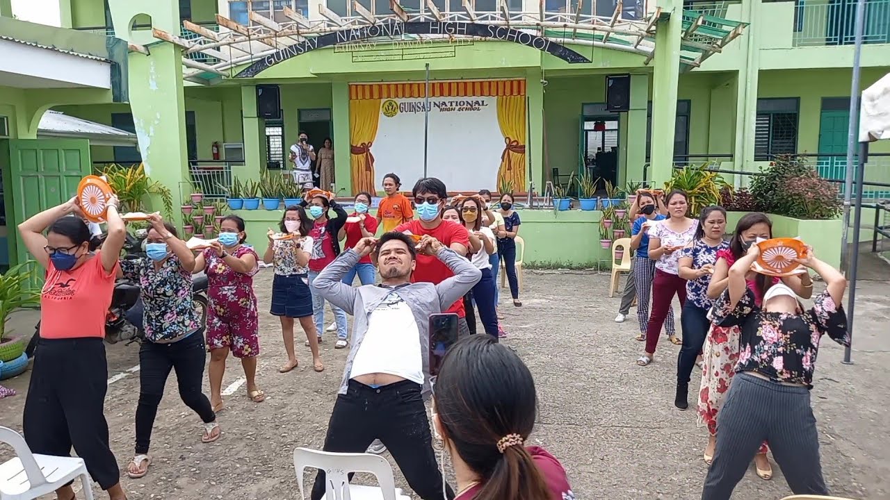 Amazing Flour Relay l Guinsay NHS Personnel Team Building - YouTube