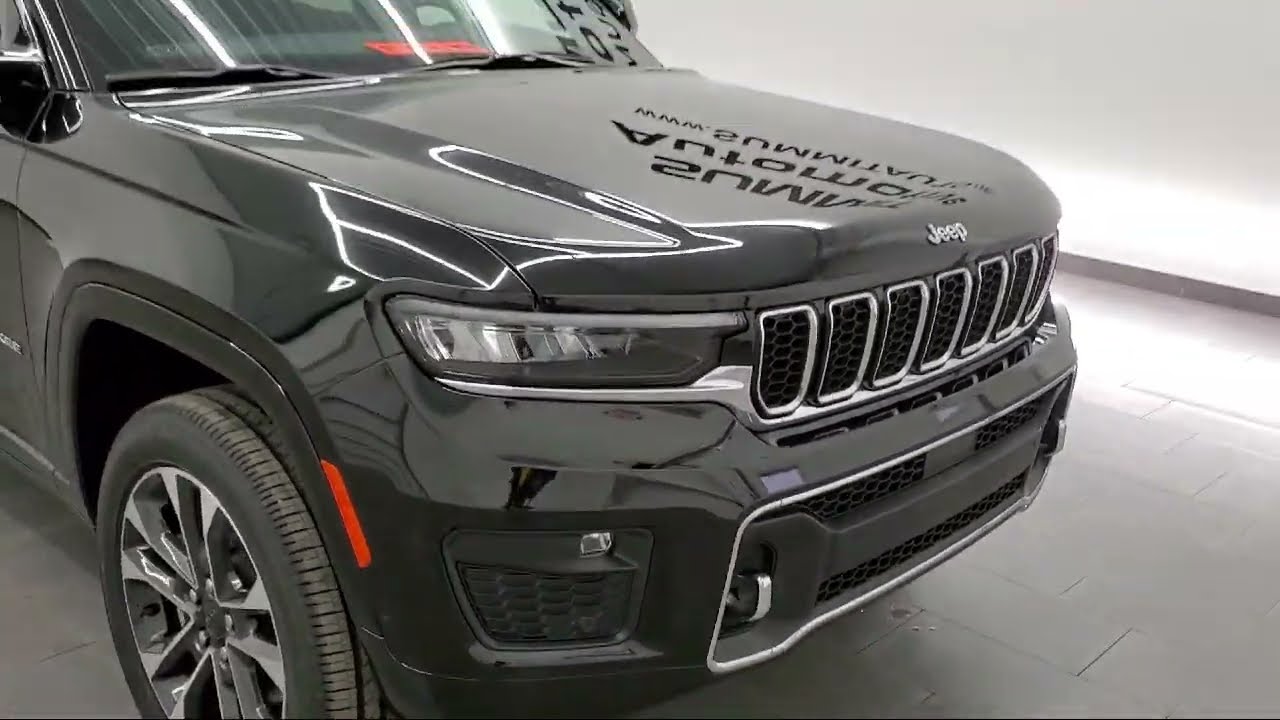 2022 Jeep Grand Cherokee Overland Diamond Black Crystal Pearlcoat New ...