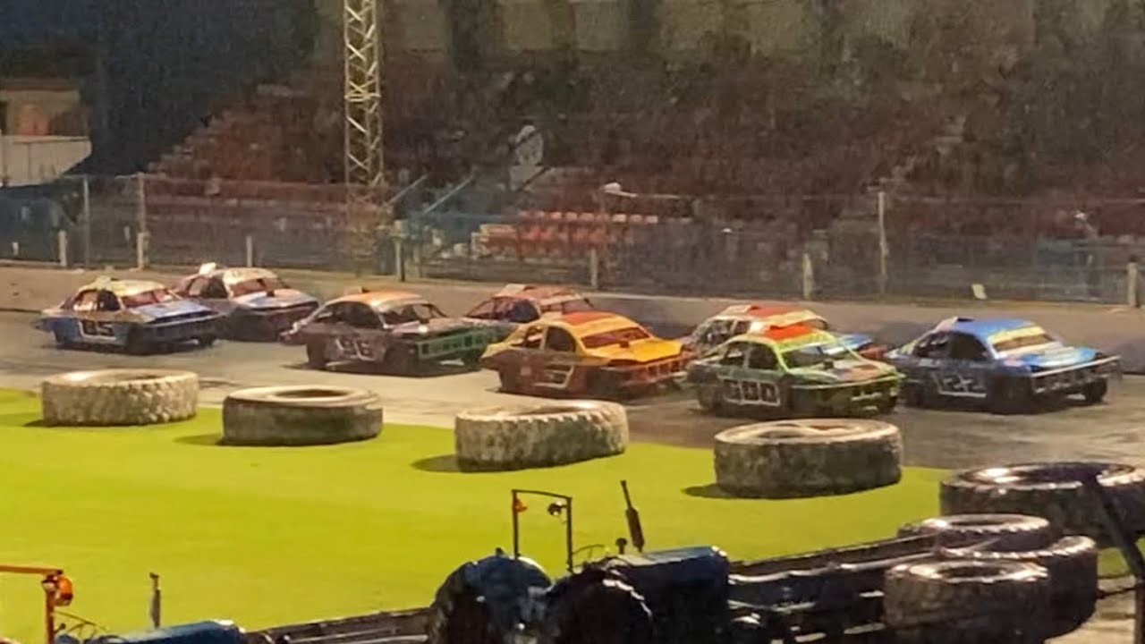 National saloon stockcar final @Cowdenbeath racewall 30/4/22 - YouTube