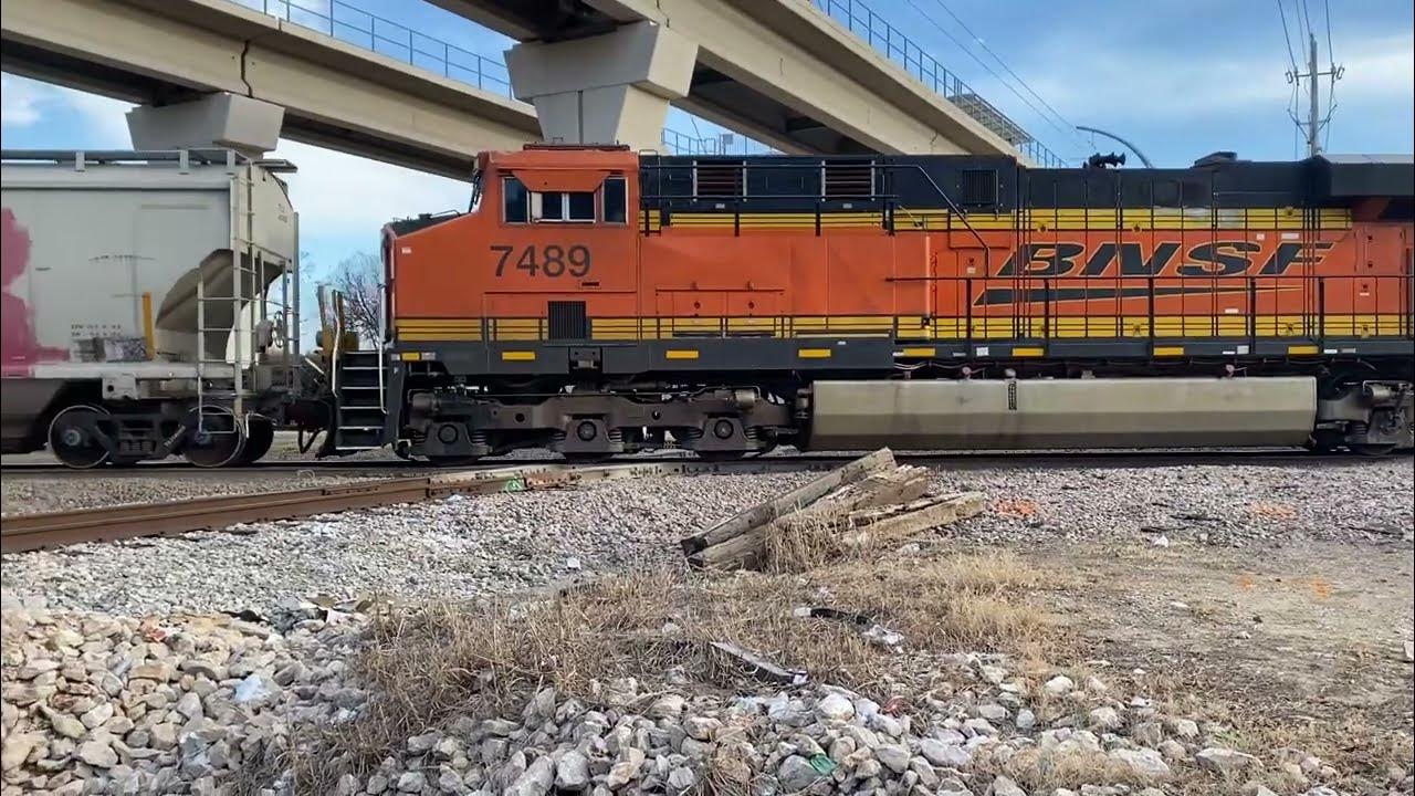 BNSF 6033 Short Manifest Train N Broadway St Railroad Crossing Downtown Carrollton TX - YouTube