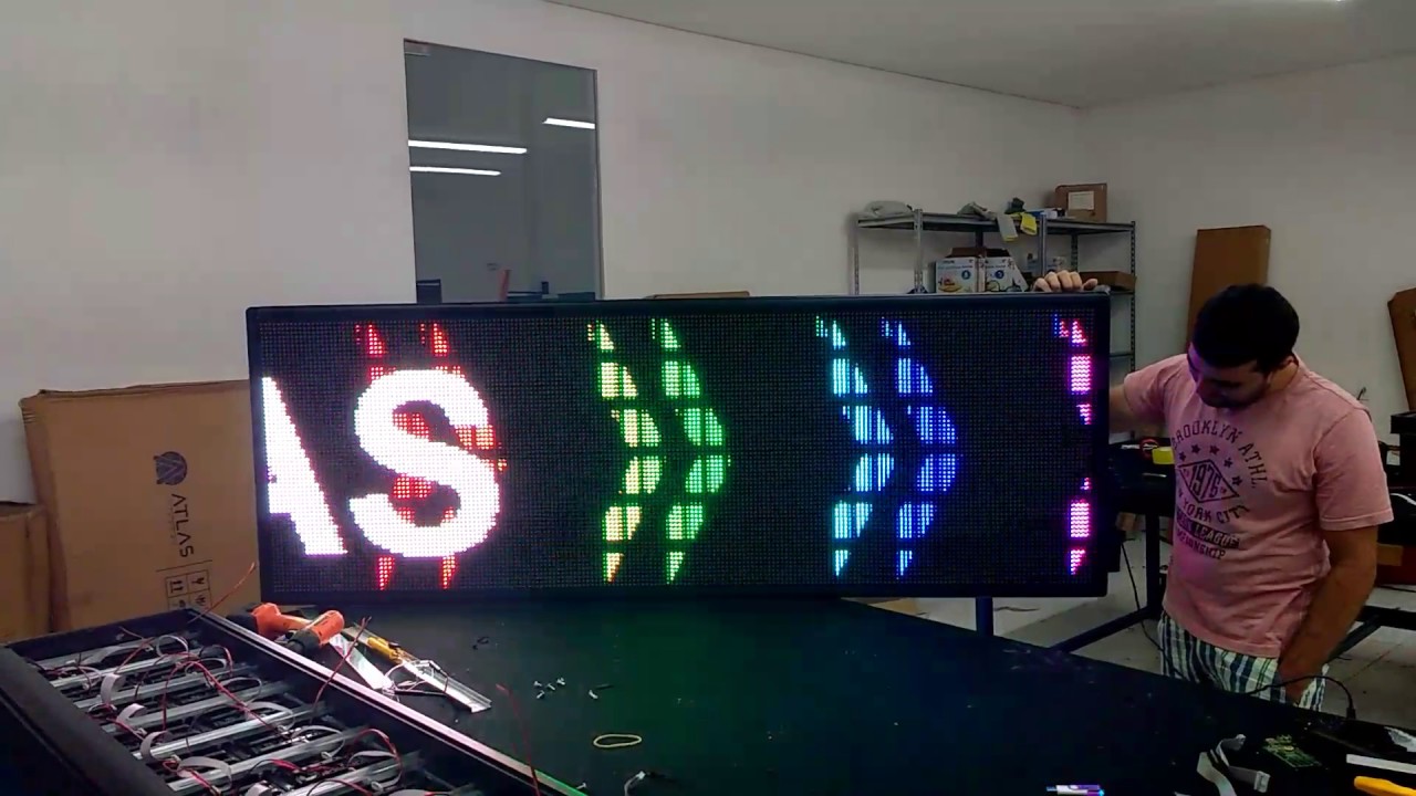 Painel de LED letreiro luminoso digital de alto brilho colorido RGB ...