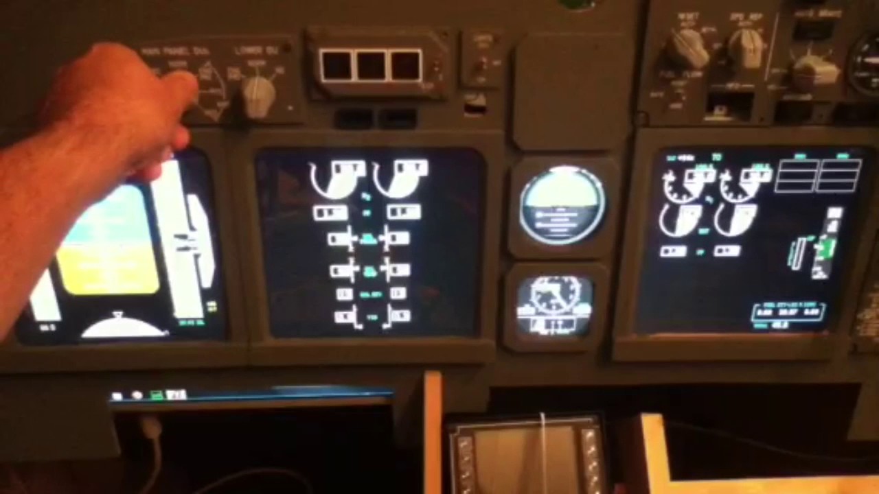 Mon Cockpit Boeing 737 - Test Main panel Auto Brake - YouTube