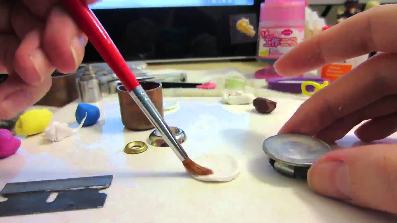 How to make a miniature plate out of fimo - YouTube