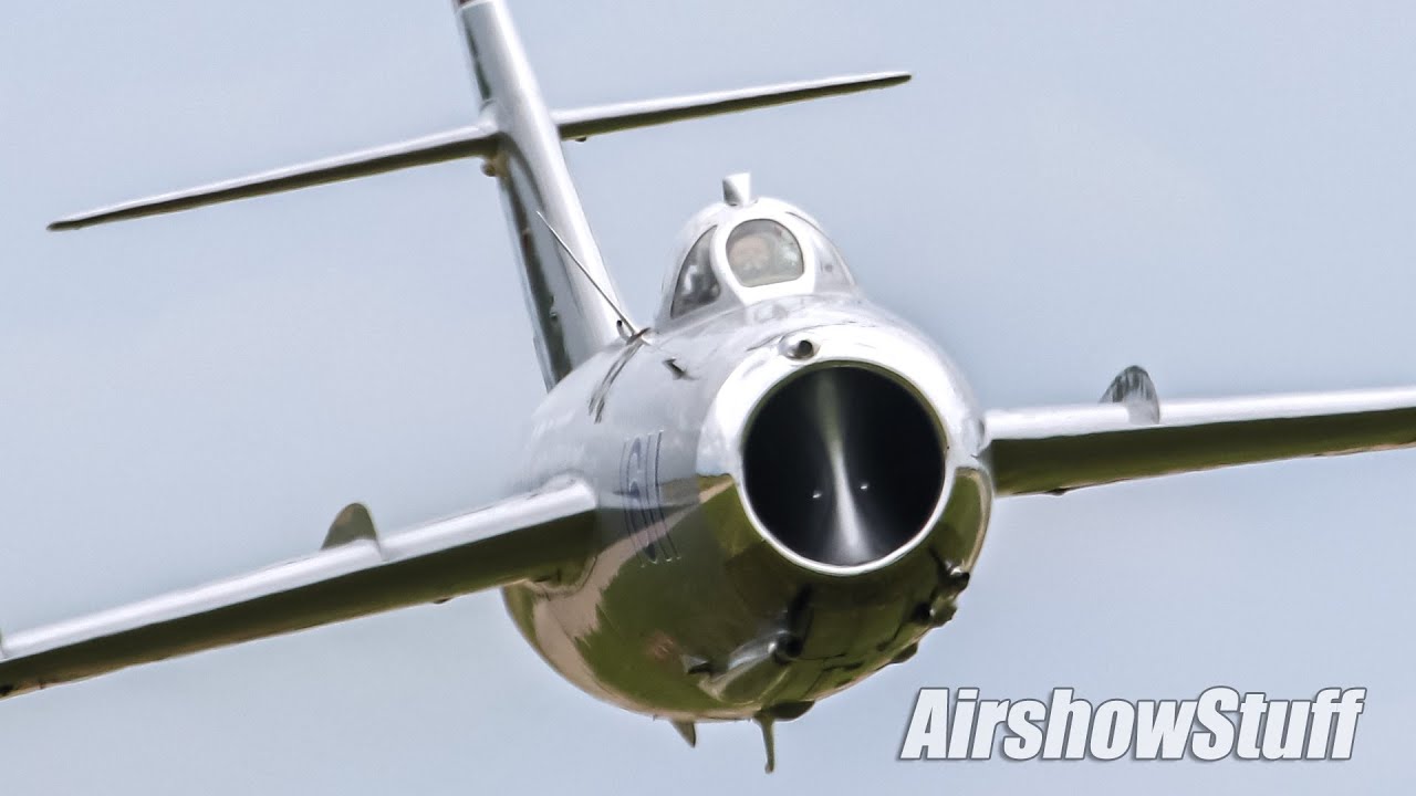 MiG-17 LOW and CLOSE Flybys! - YouTube