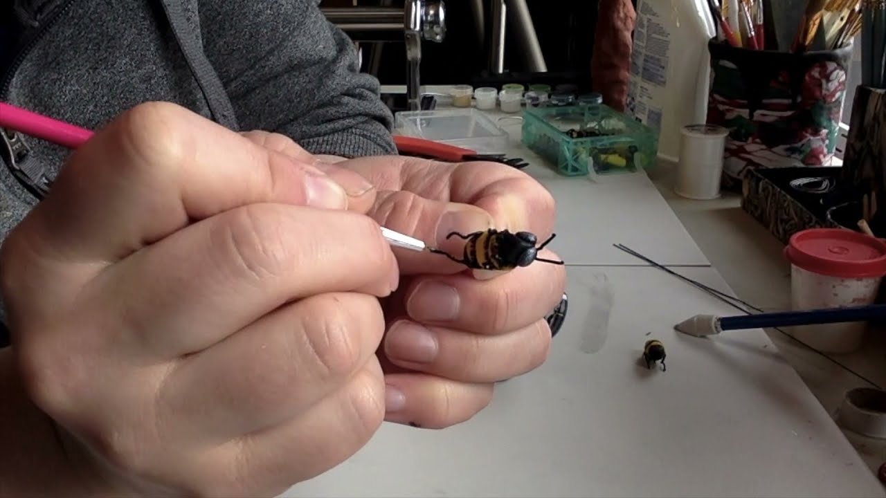 Polymer Clay Realistic Bee Tutorial - YouTube