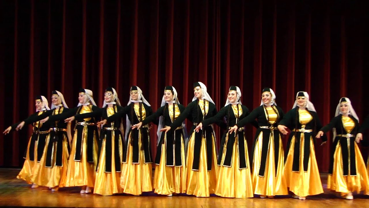 Armenian Dance - Conjunto de danzas folkloricas Armenias Masis ...