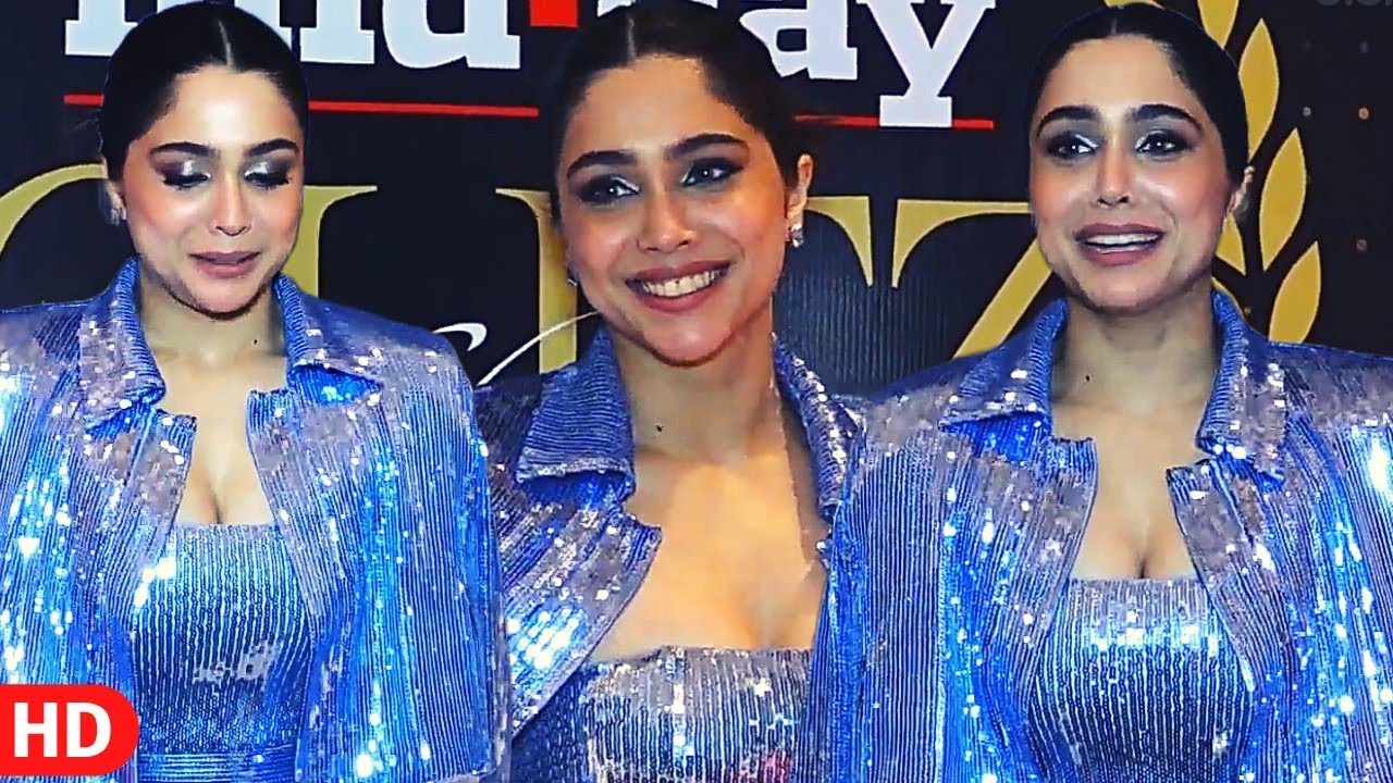 Uff Soo 🔥 Sharvari Wagh Looks Smokii In Blue Deep Neck Outfit At Midday ...