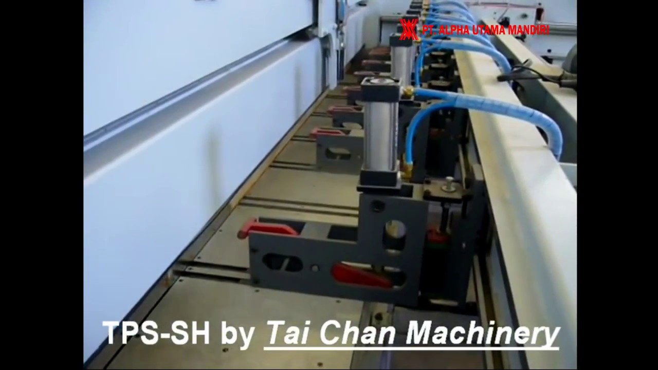 TPS-SH Computer Panel Saw - YouTube