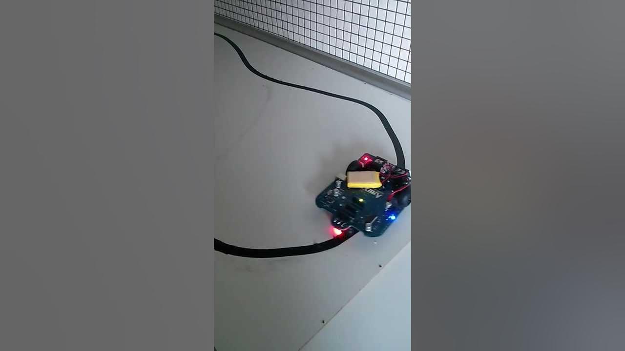 Arexx AAR 04 Arduino Robot linefollower line tracker - YouTube