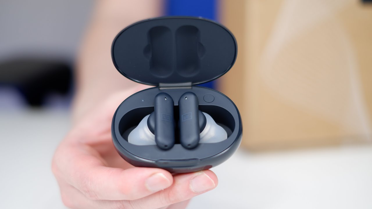 UE FITS Custom Fit In 60 Seconds - Self-Molding Wireless Earbuds ...