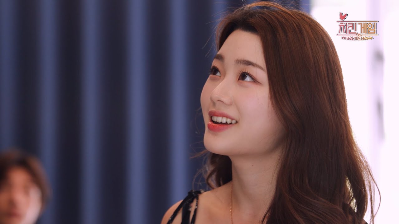 MC KITA DIREBUTIN CEWE CEWE | CHICKEN GAME - YouTube