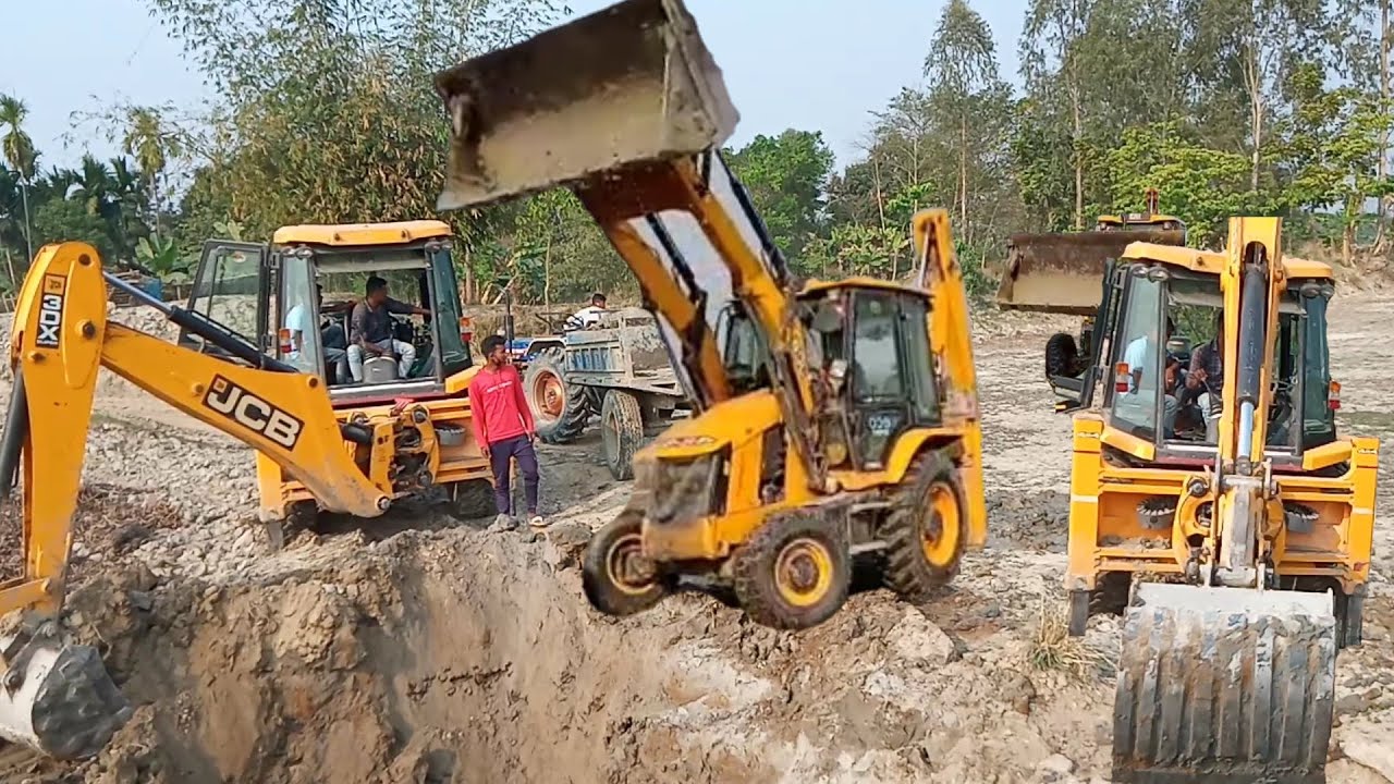 jcb 3dx loading sand jcb dumper - YouTube