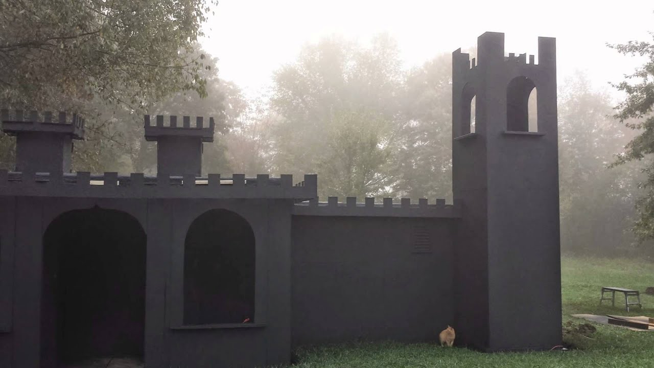 Halloween 2014 The Dead End Castle. - YouTube