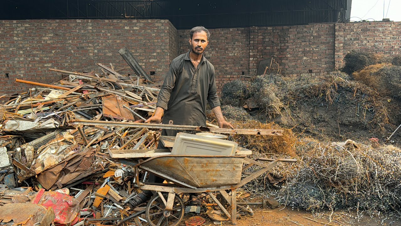 Amazing Process Of Metal Recycling||Mass Production Of Iron Rod In ...