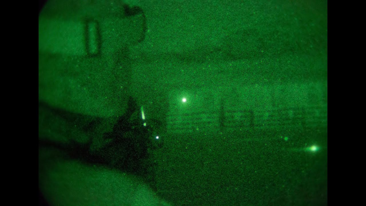 US Military - Night Raid in Middle-East - YouTube