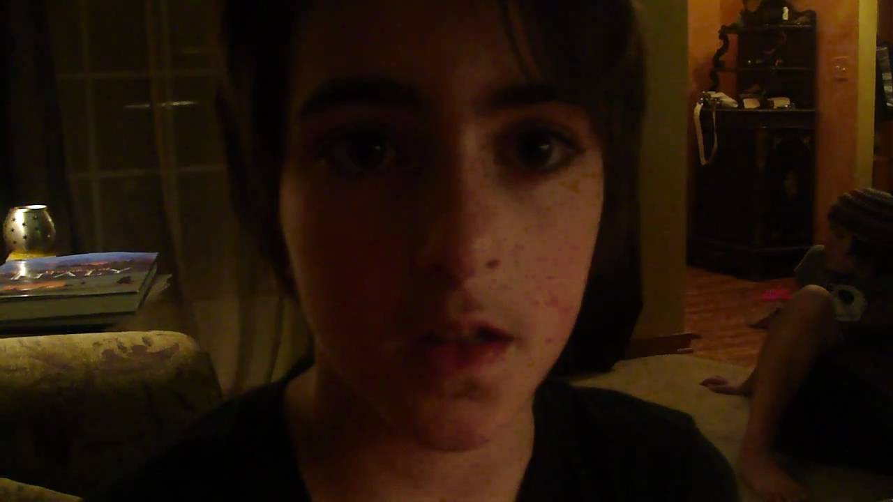 Lizzie Riley performs Nacho! - YouTube