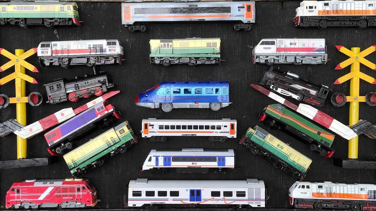 Kereta Api Mainan-Kereta Api Bb200,Kereta Cepat,Kereta Cc206,Kereta ...