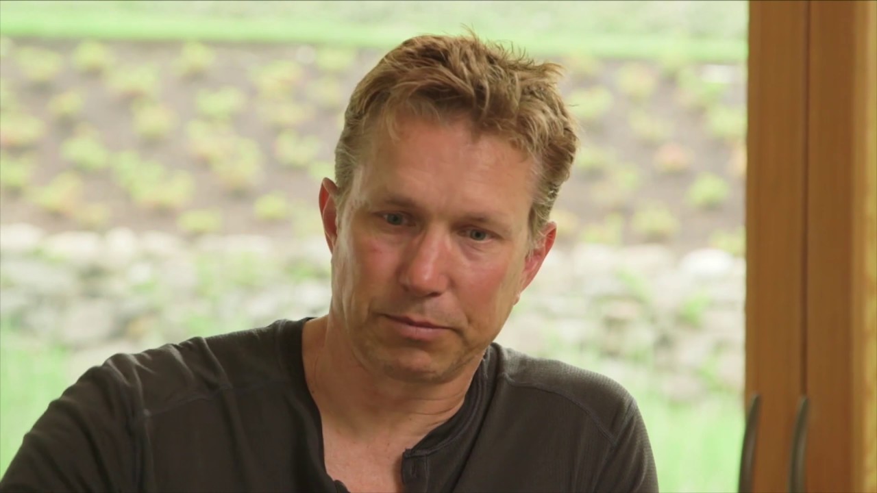 Mark Vanselow: COLD PURSUIT - YouTube