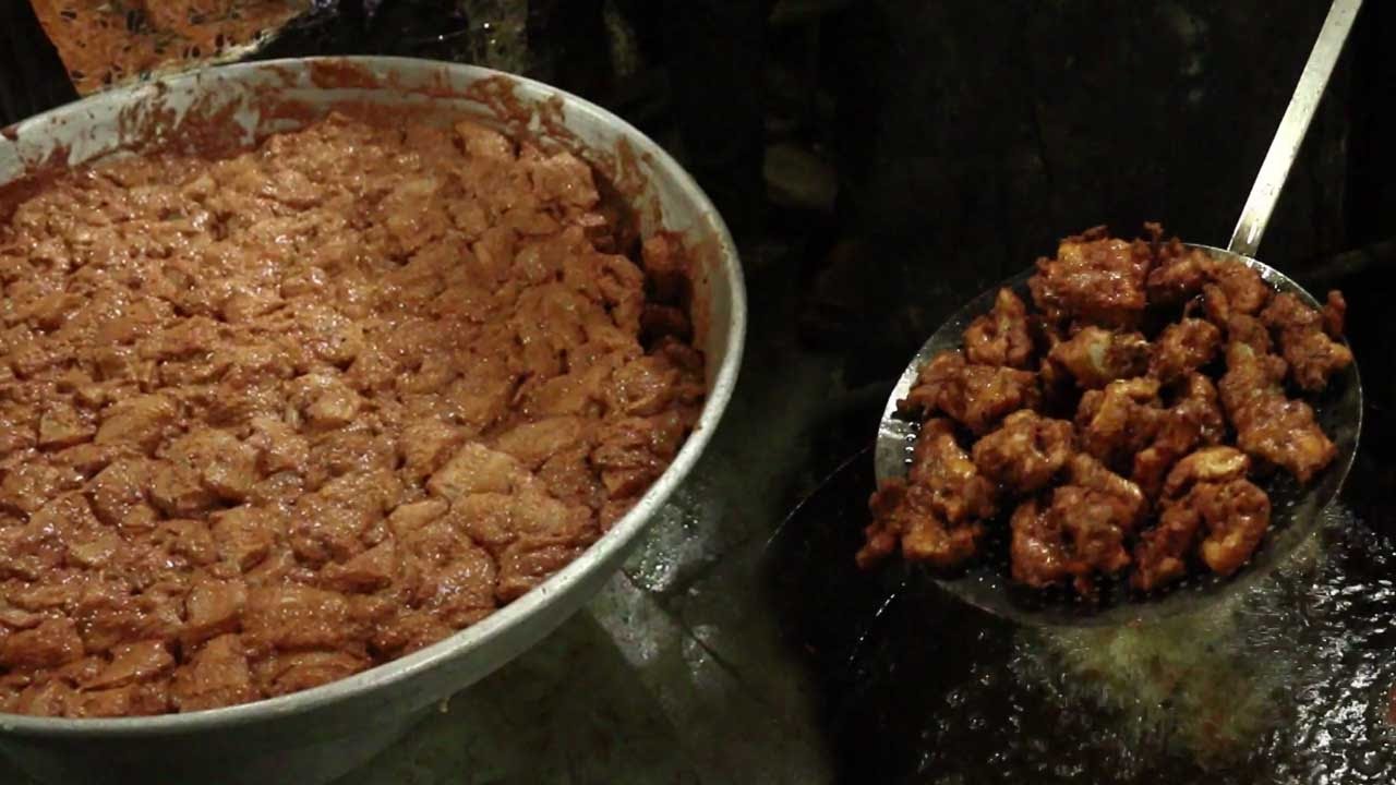 Fish Koliwada Prepared For 200 People - YouTube