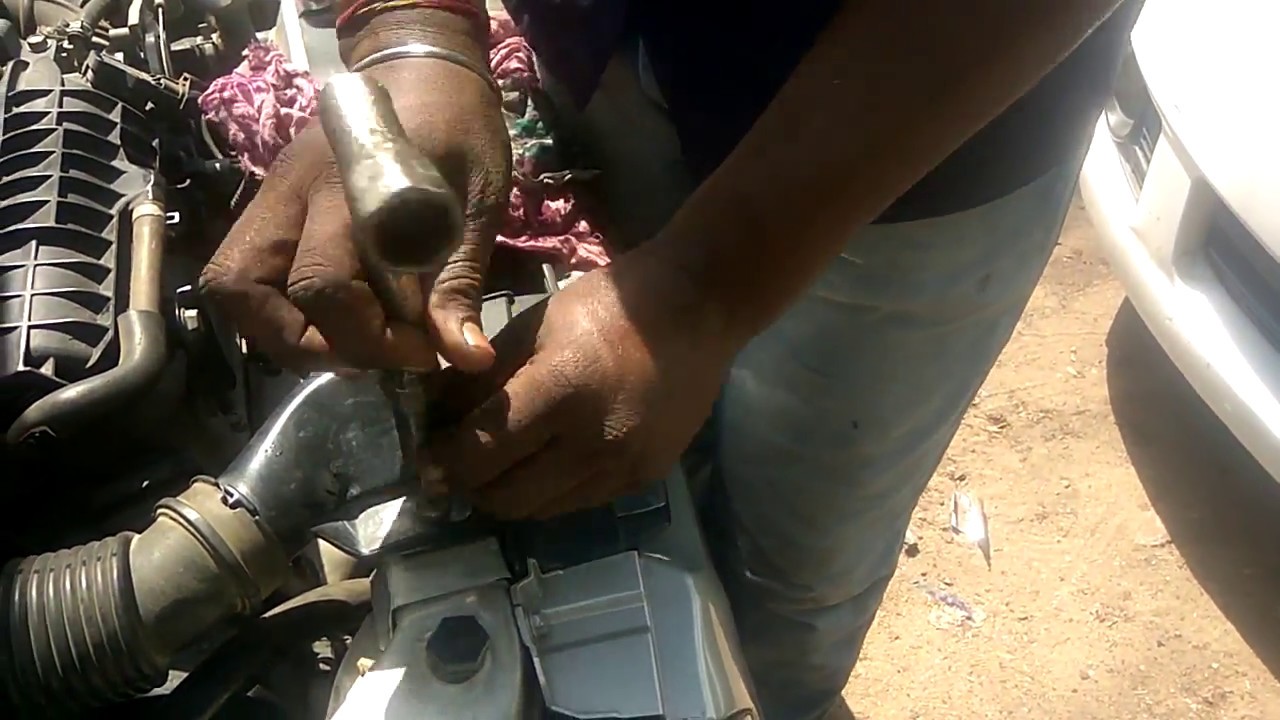 Alto 800 Battery Fitting - YouTube