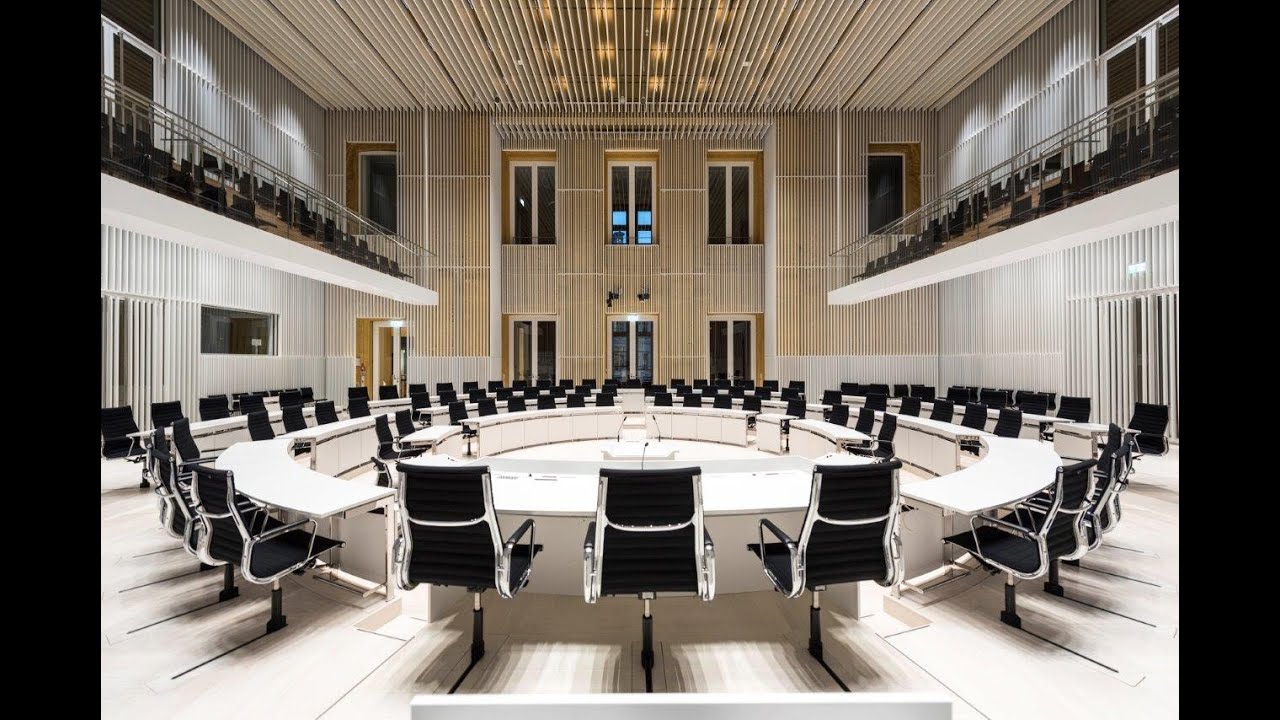 Der Plenarsaal des Landtag MV - YouTube