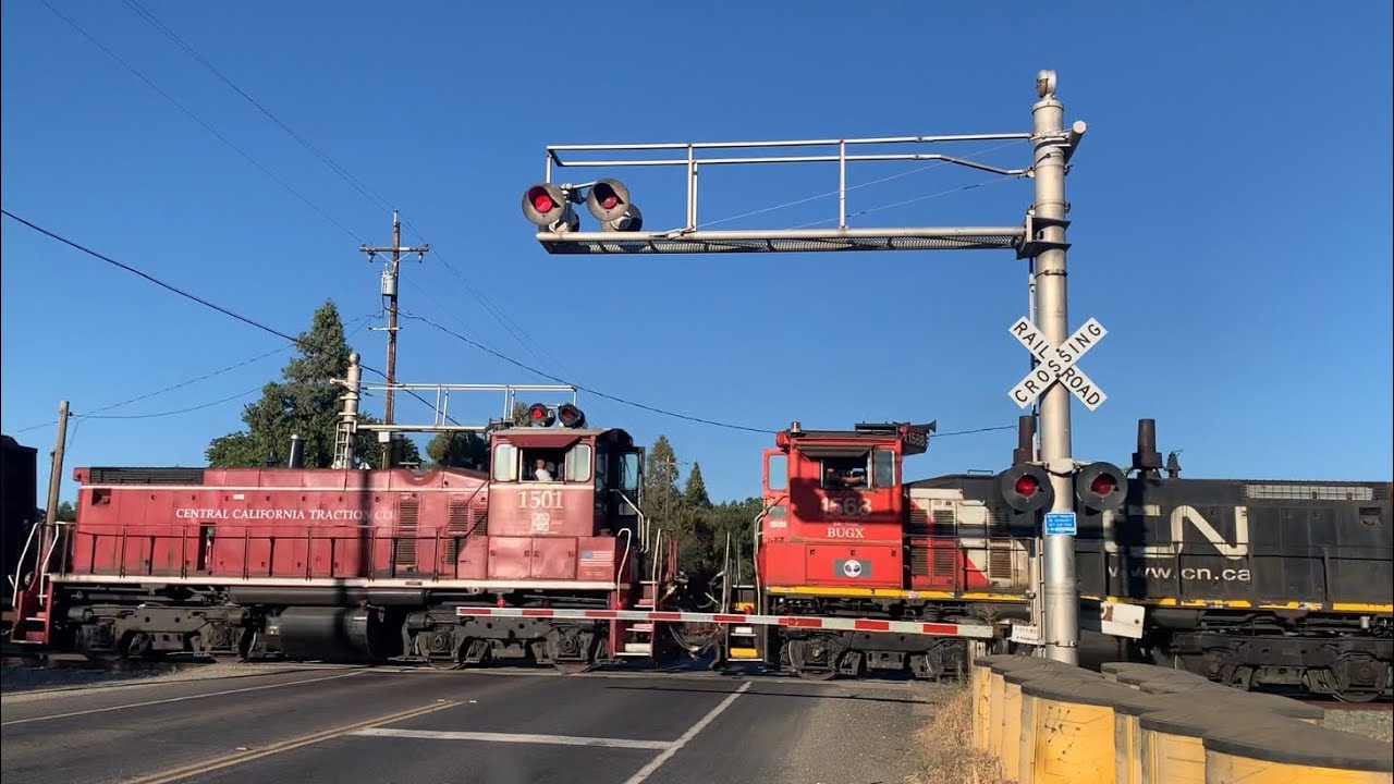 BUGX 1568 Ex-CN Leads CCT Lodi Flyer South - E. Eight Mile Road ...