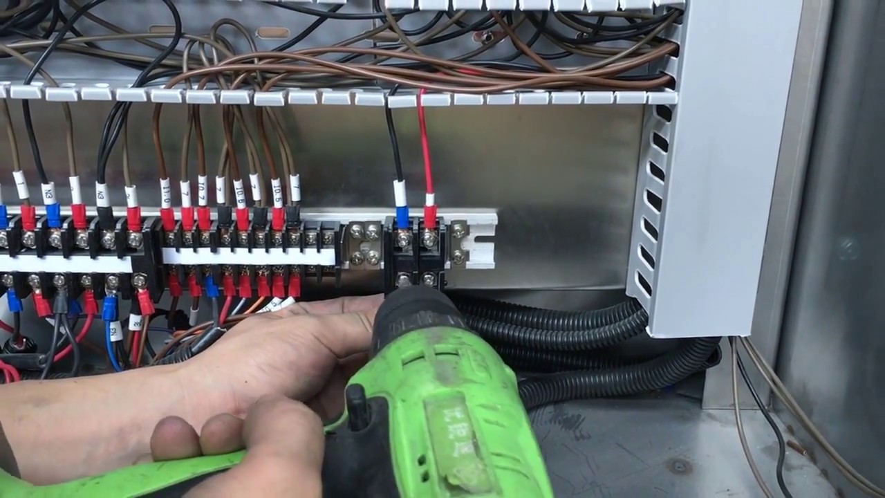 FD-200 Kemolo lyophilizer installation - YouTube