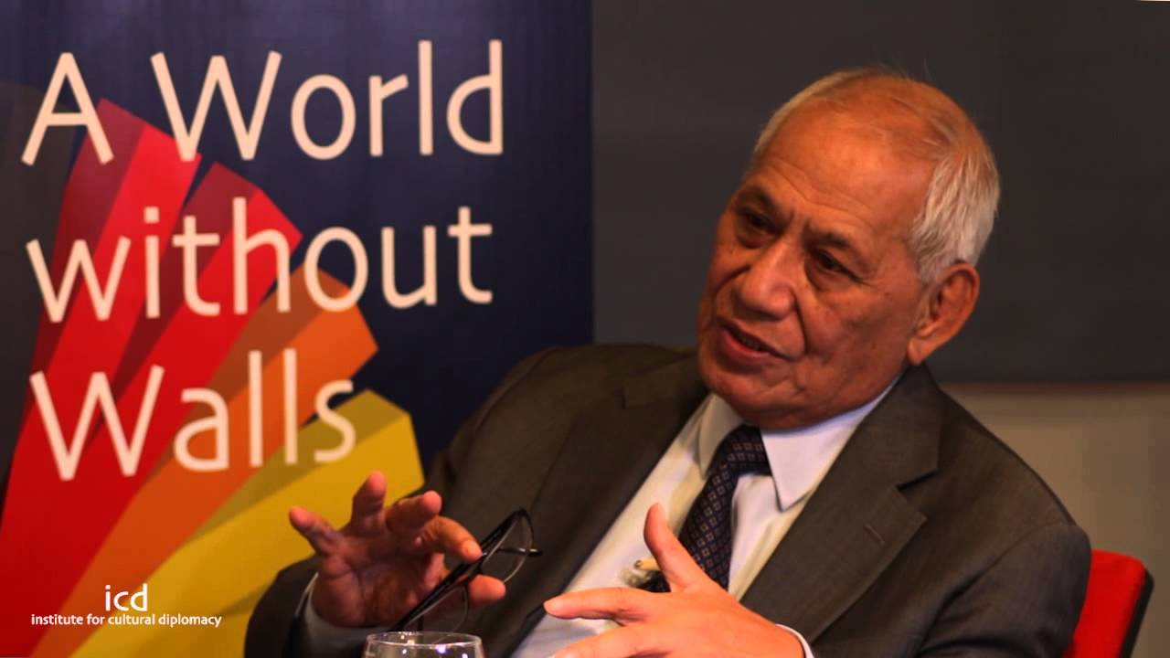 Tui Atua Tupua Tamase Taisi Efi (Head of State of the Independent State ...