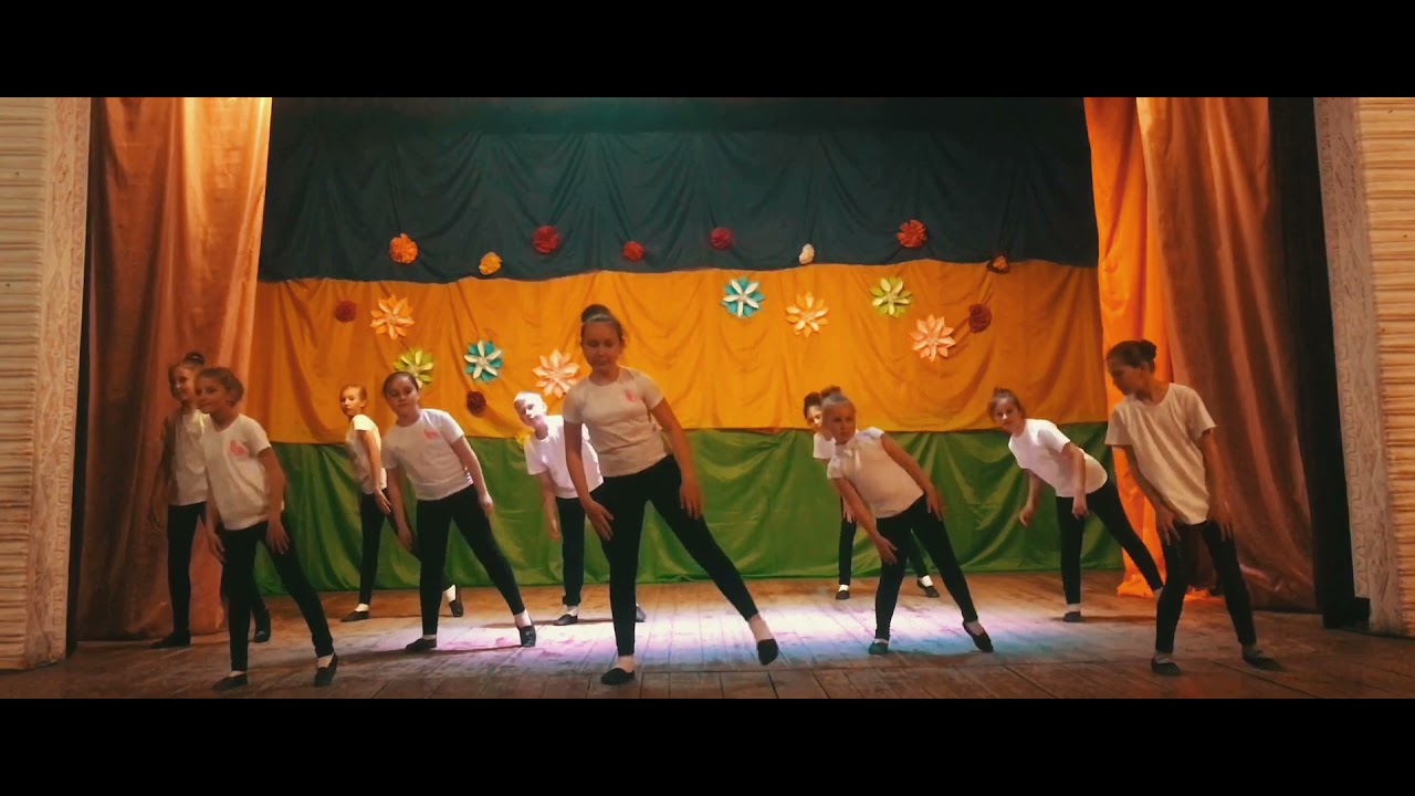 Dance Time - Mini World - YouTube