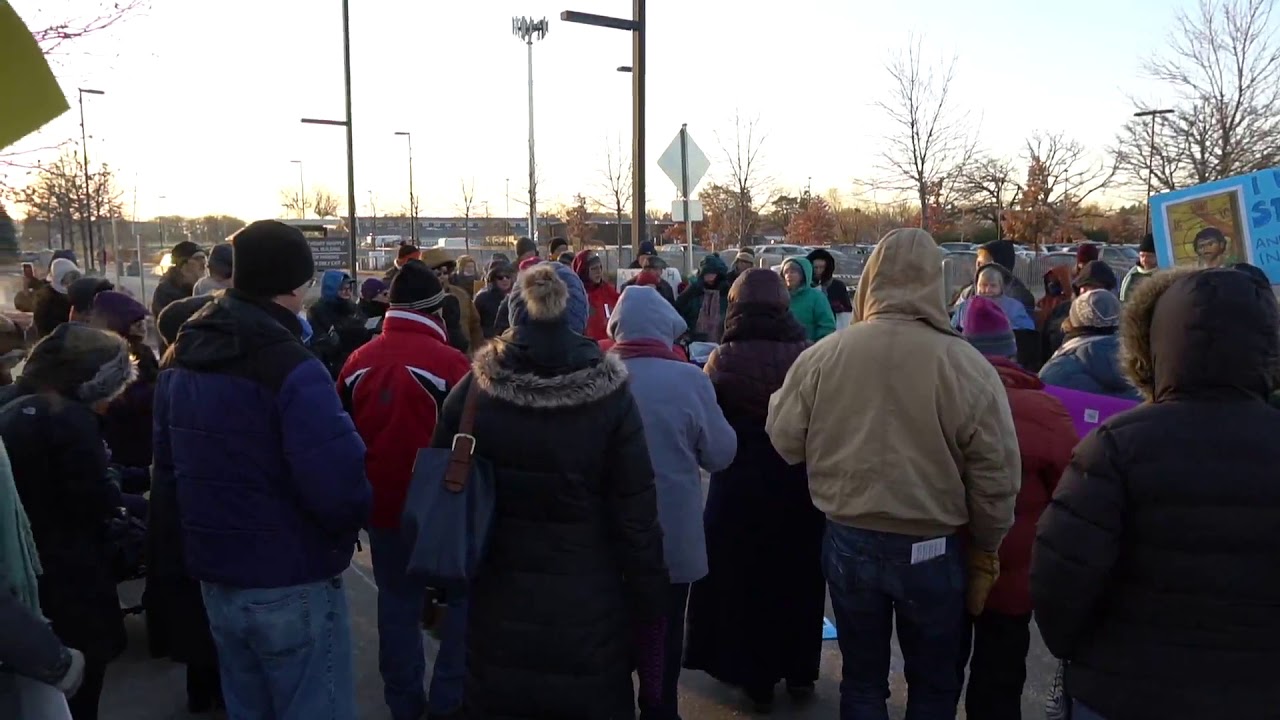 Vigil at the Whipple Federal Building 11-12-19 - YouTube