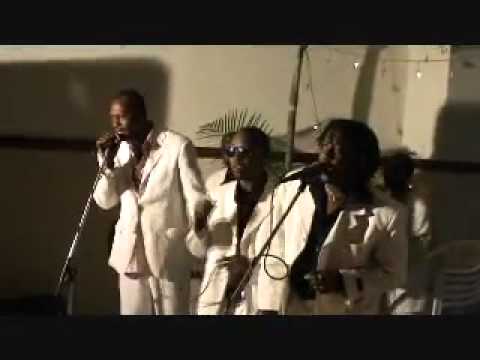 Siz Q,Banana Zorro and B Band featuring Zahir Ally Zorro doing 'Nzella'.flv