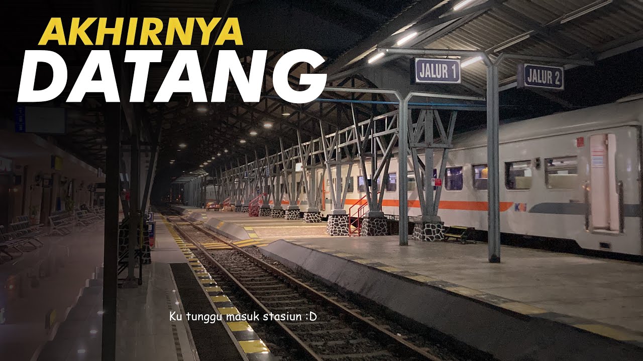 MENUNGGU KERETA MASUK DI STASIUN | Video 4K Kompilasi Kereta Api - YouTube