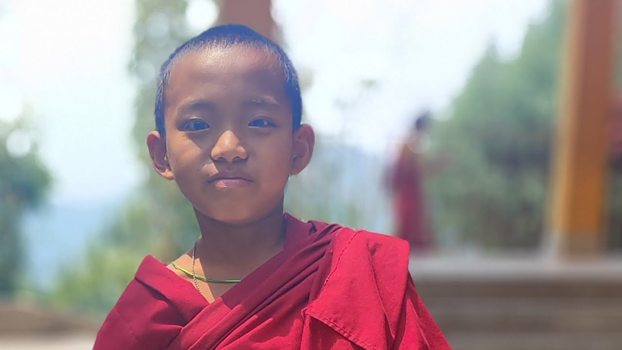 Deothang Dzongsar Shedra Memoirs. 💐 ️🙇🙏😊 Experimental Audio: Chimpu ...