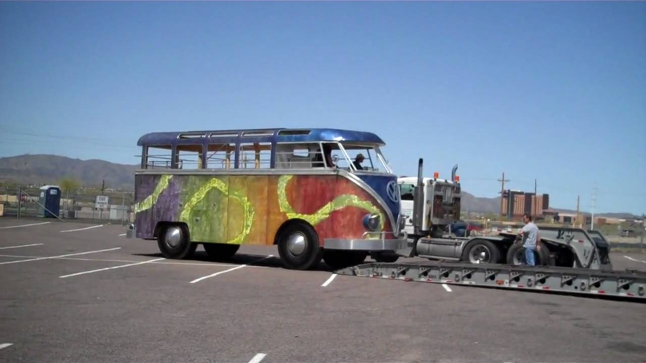 Walter the World's Largest Volkswagen Bus at Bugorama - YouTube