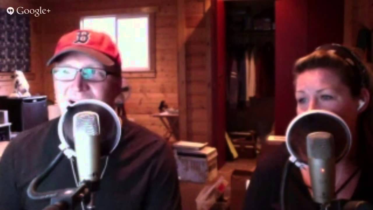 Gleeful Podcast checks in on the week's Glee news! - YouTube