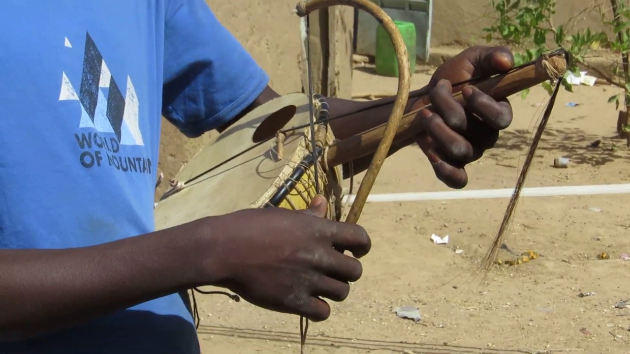 African Village Mellow Nyanyeru Fiddle Music - YouTube