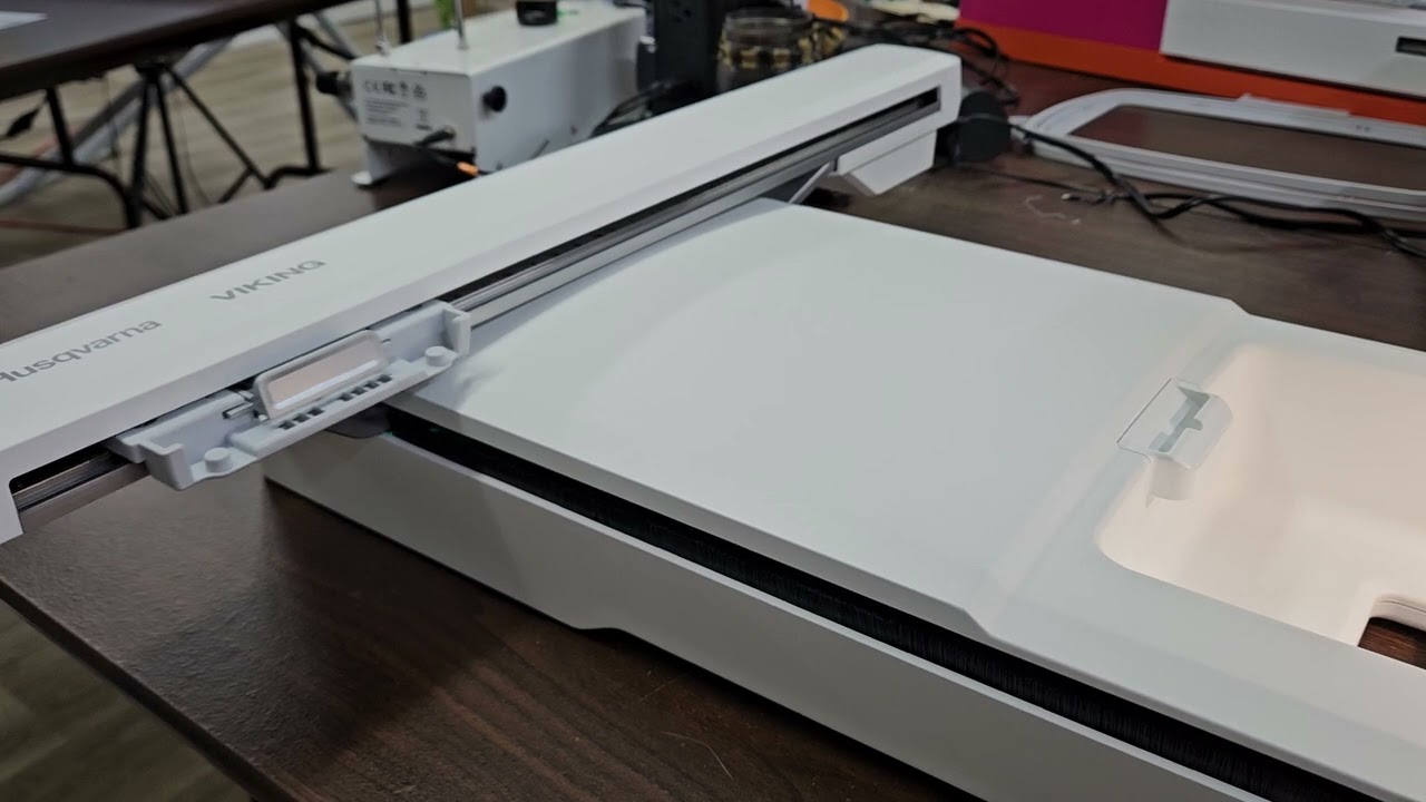 Unveiling the NEW embroidery unit for the Husqvarna VIKING DESIGNER ...