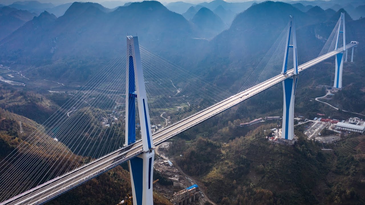 LIVE: Mega bridge in Guizhou, China turns popular tourist attraction ...