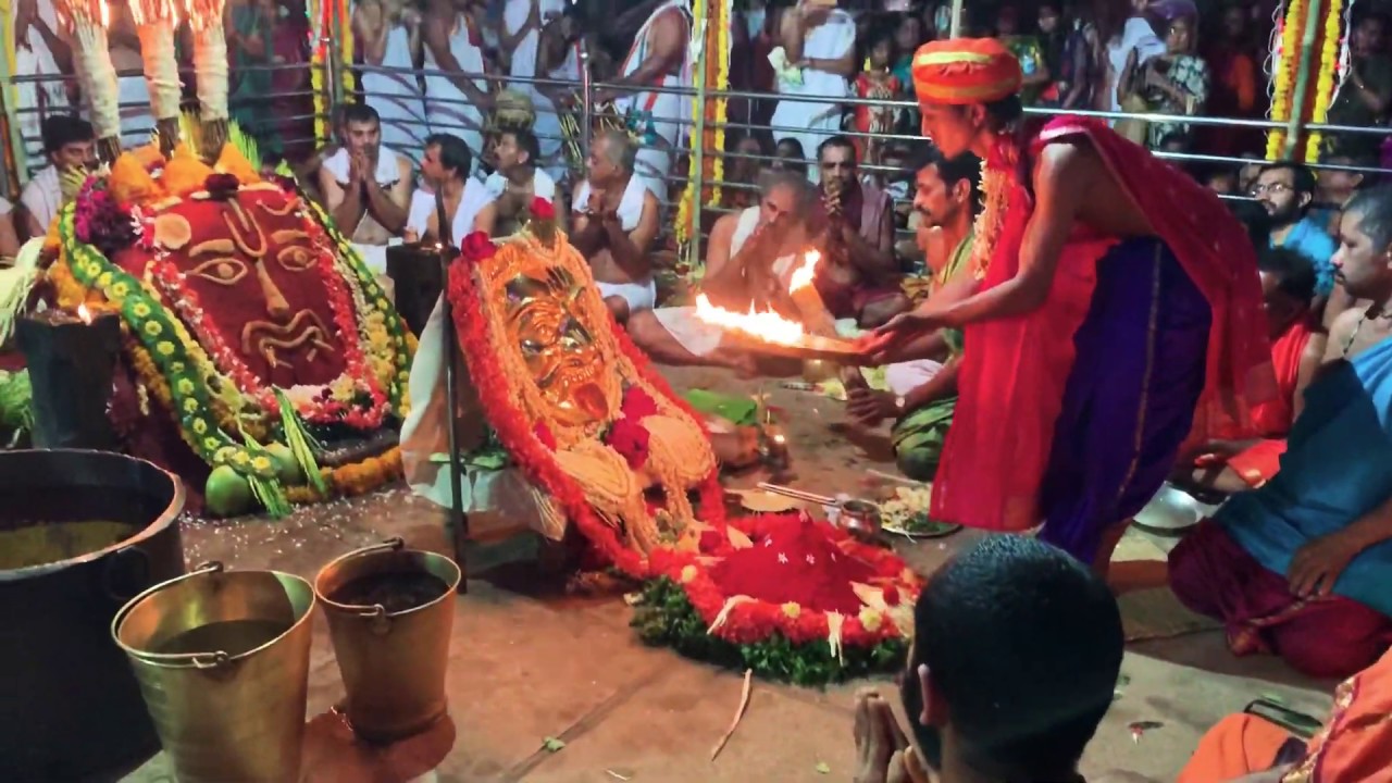 Bhootarajara Vishesha Pooje - YouTube
