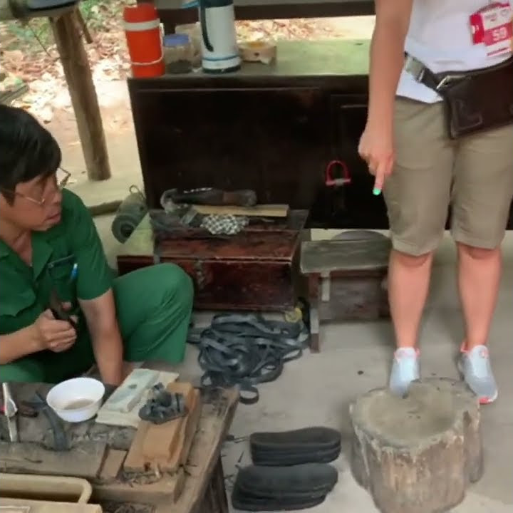 Вьетнамские сланцы из американских шин#вьетнам#вьетнамки - YouTube