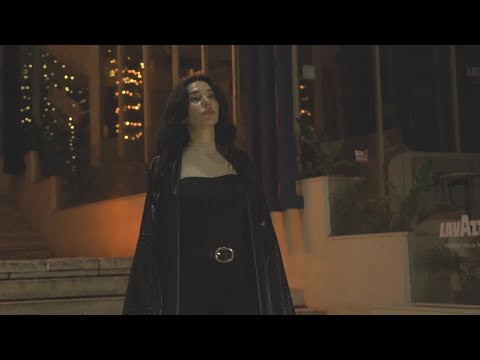 Halimi Sor [Offical Music Video] - Ezgi Gergin