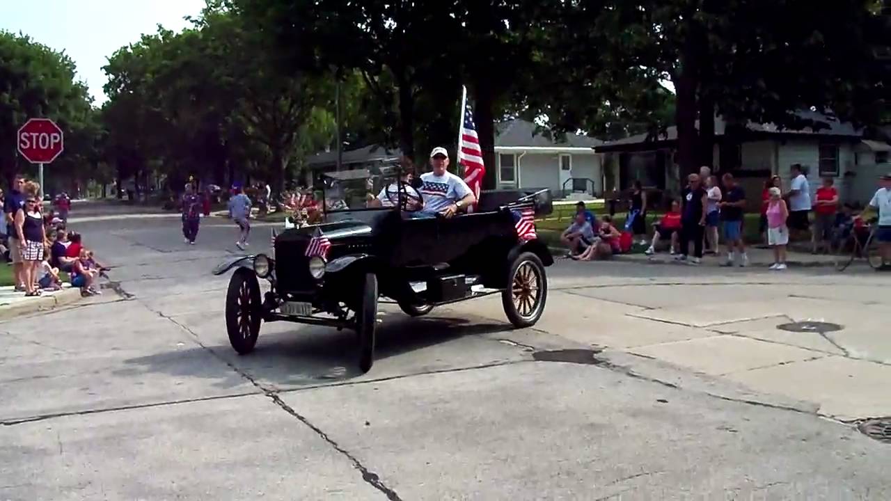 Milwaukee Model T Ford Club July 5th. Alcott Park Parade 7-5-2010 - YouTube