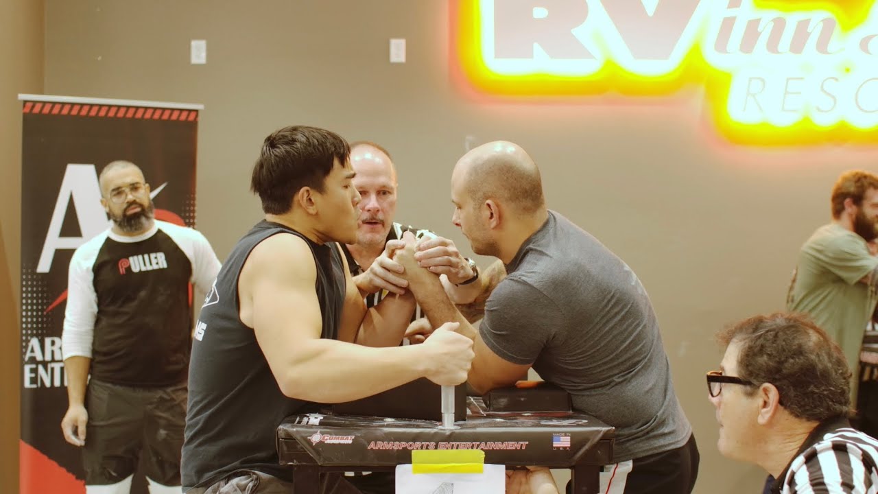 Armwrestling Corey Miller vs Binh Nguyen - YouTube