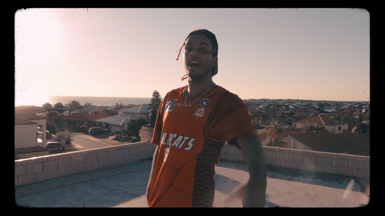 Jaycee - Runaway (Official Music Video) - YouTube