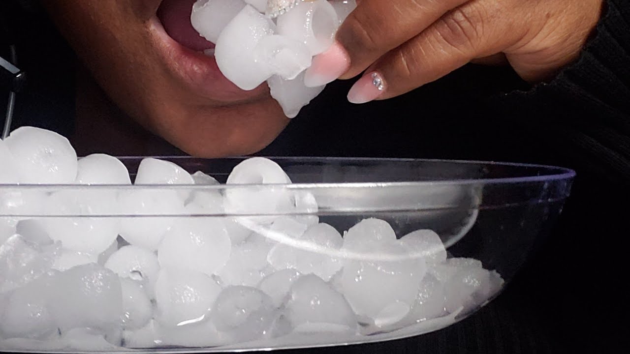 ASMR•MELTED IGLOO ICE•ICE EATING•NO TALKING - YouTube