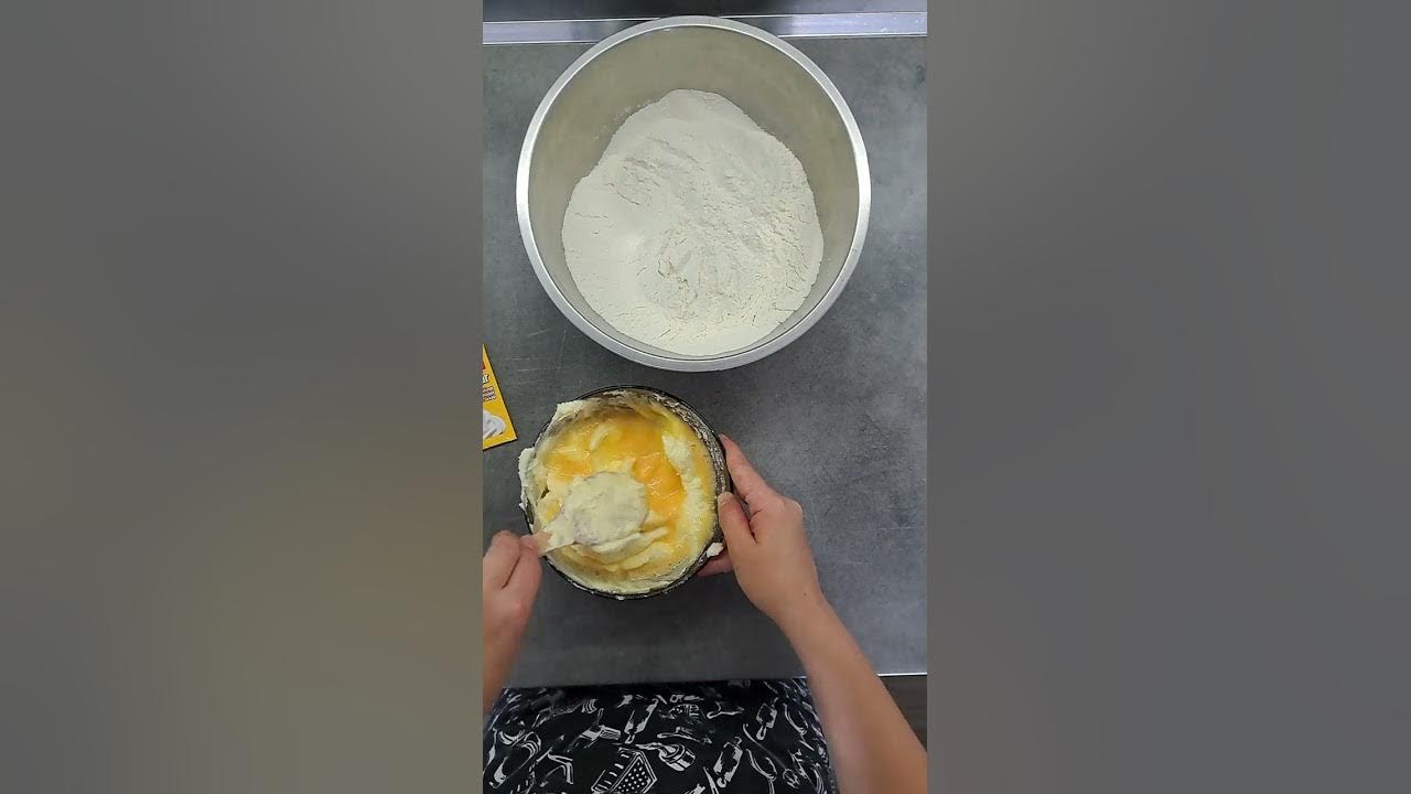 Маслено ронливо тесто пясъчно тесто Курс за Сладкари Youtube