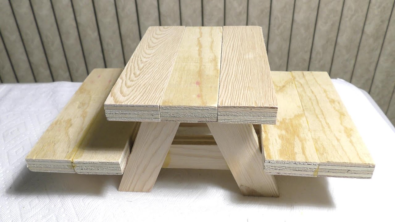 SQUIRREL SIZE PICNIC TABLE Wood Working Detailed Info for Beginners ...