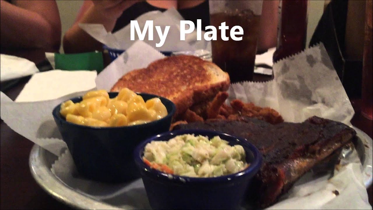 Travel Vlog - Willards BBQ Junction - Review - YouTube