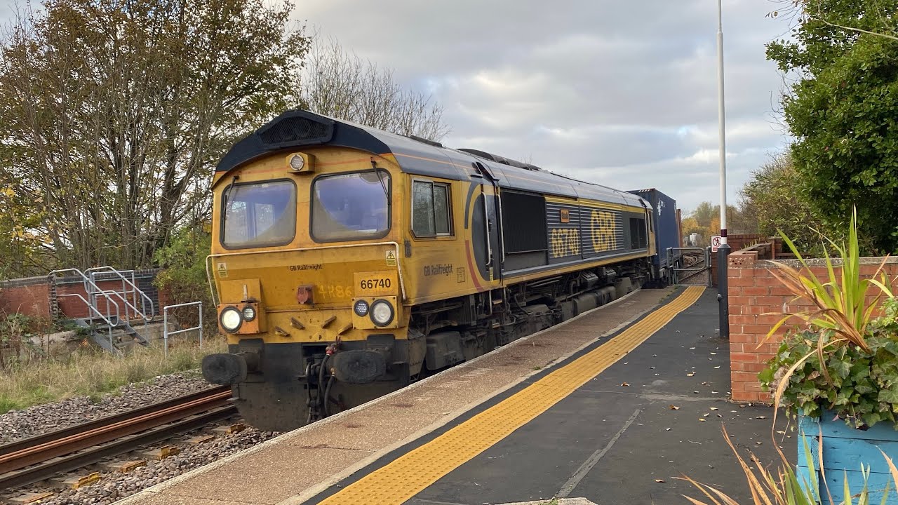 “Sarah” from platform 1 66740 GBRf 4L11 containers 13:38 43L Lea Road ...