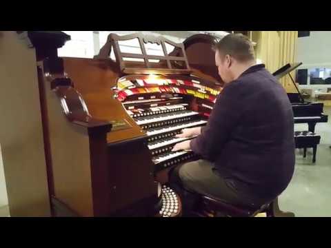 Dean Rosko plays the Organ at Carma Labs - YouTube